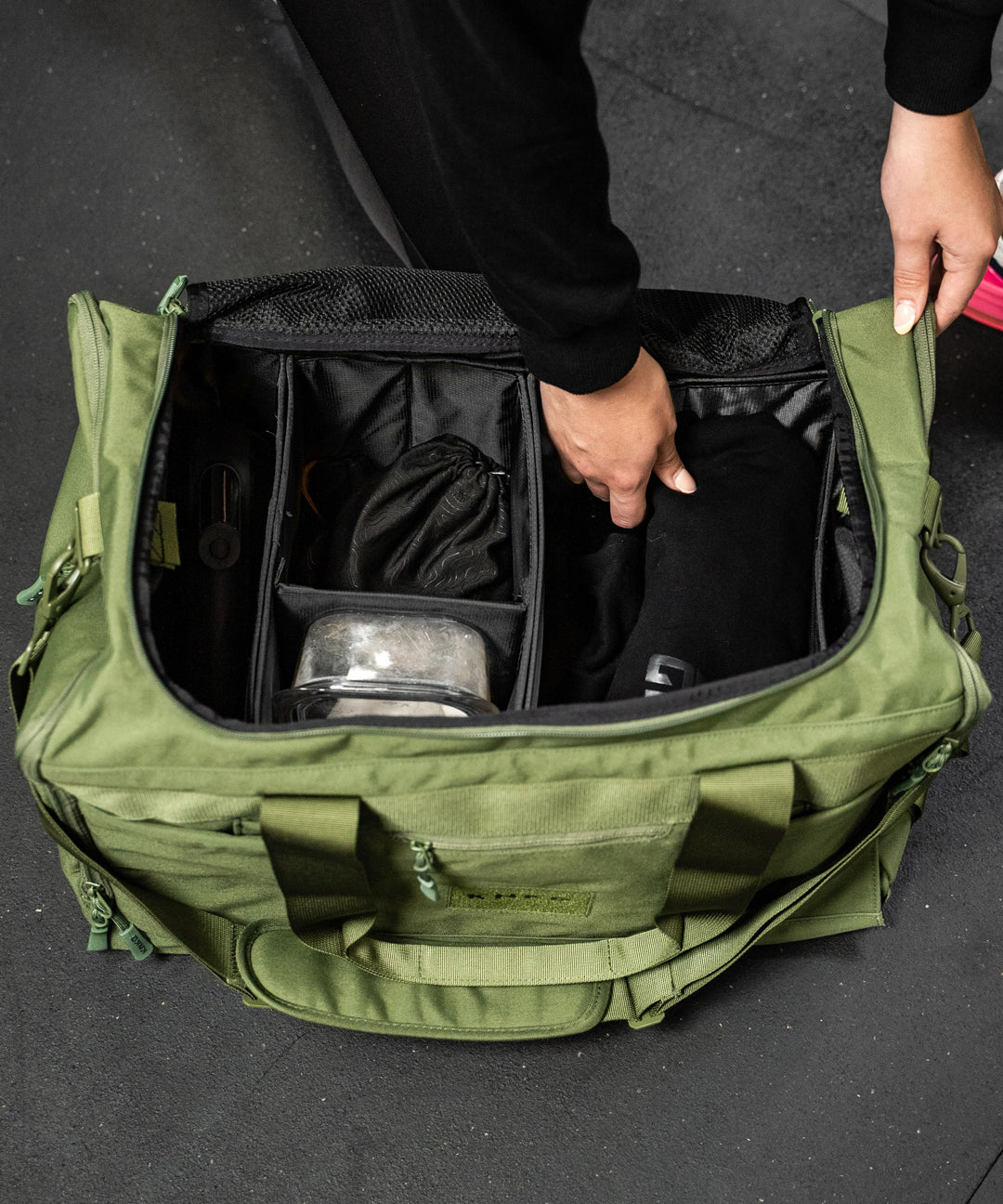 Duffel Divider – KNKG
